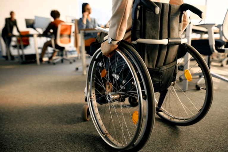 Busca iniciativa que personas con discapacidad reciban atención ...